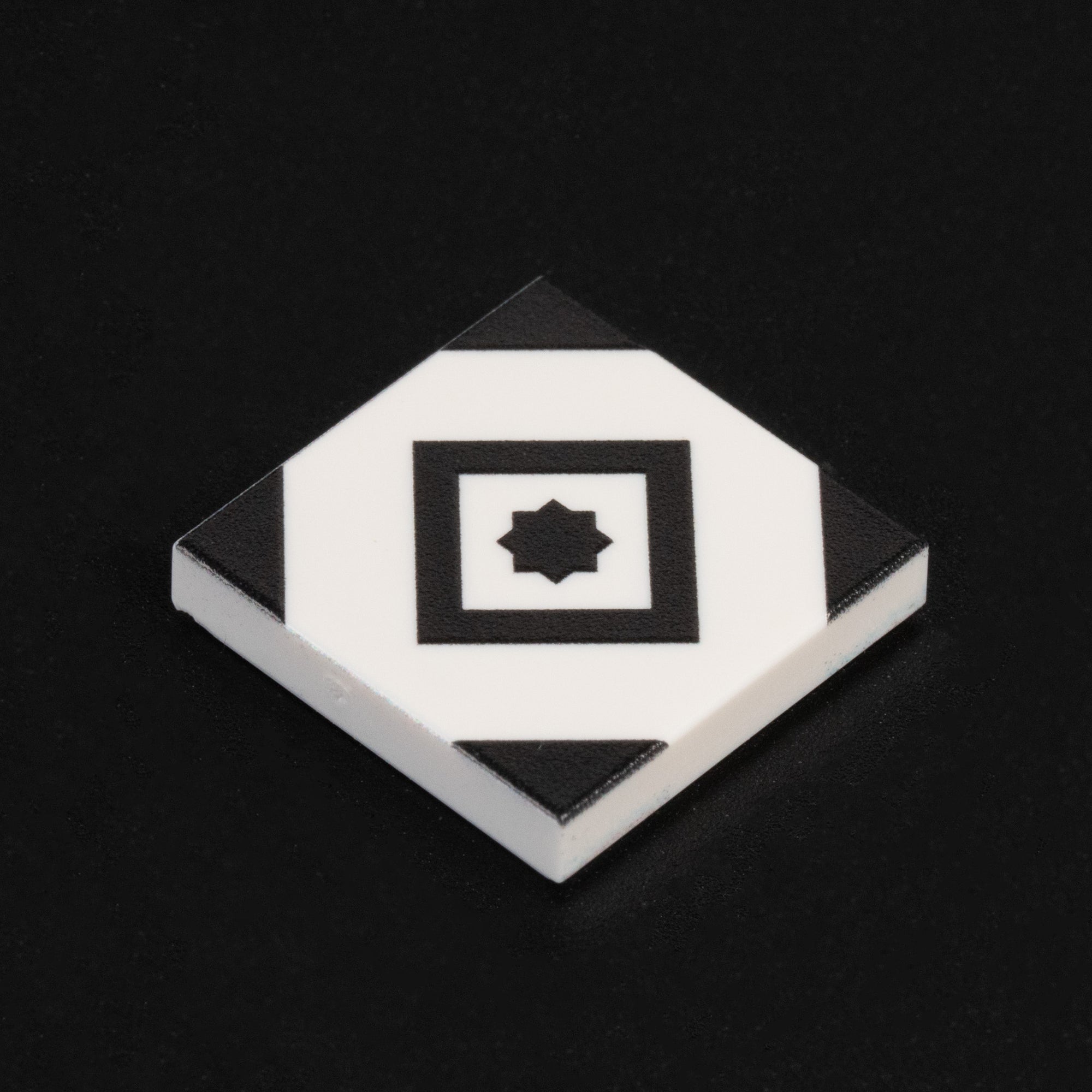 Weberbricks | Custom minifigures and minifigure accessories